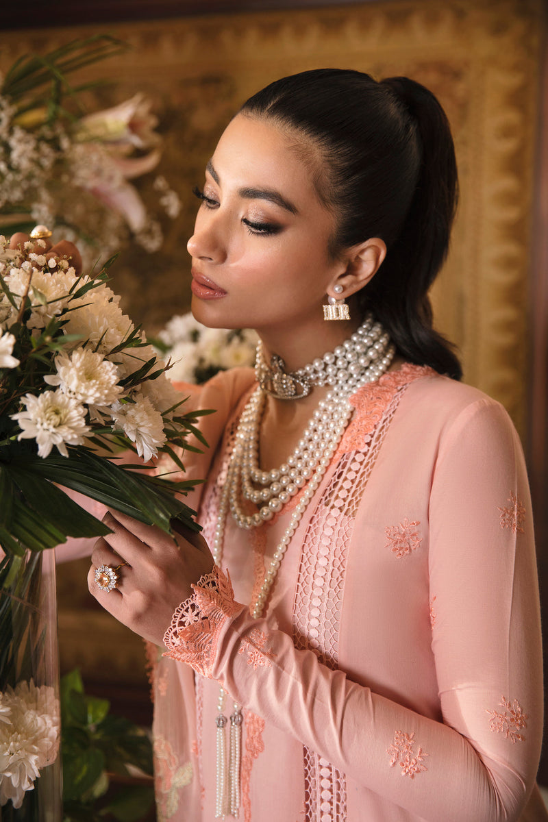 TALIA – Sable Vogue